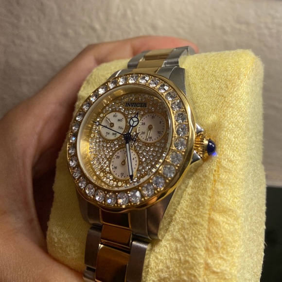 Invicta | Accessories | New Authentic Invicta Gold And Silver Watch ...
